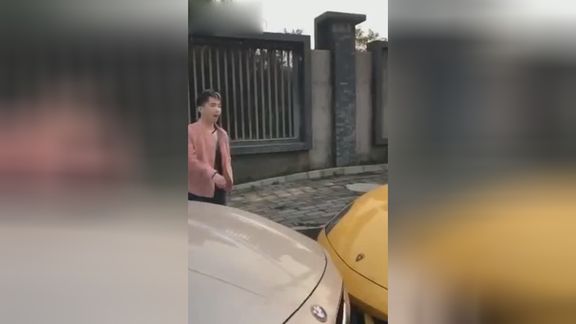 开了20年的车,女司机教会我雨刮器的真实作用!
