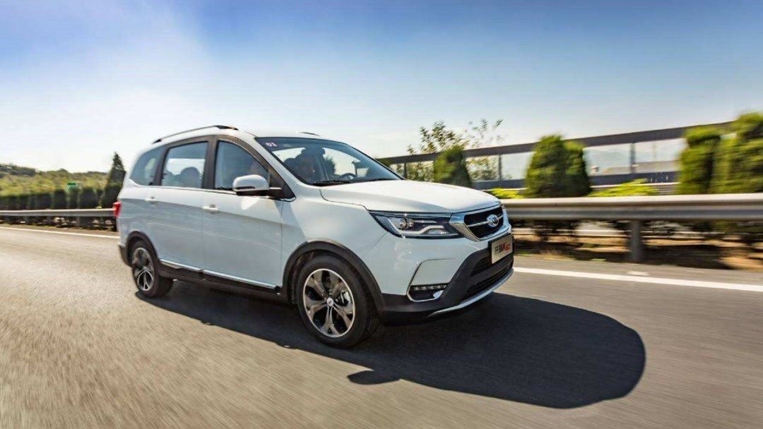 入门级6万以内落地,这款国产车百看不厌,买劲客的车主都后悔了