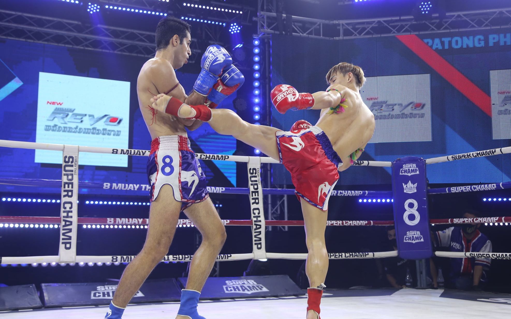 泰拳超级冠军60公斤级 泰国选手披集马恩vs伊朗选手马赫迪·拉迪·...