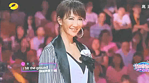 李玟与歌迷《滴答滴》李玟的现场版永远都是充满活力