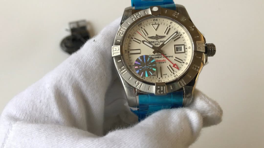 更轻更舒服的运动腕表 百年灵复仇者二代使用讲解