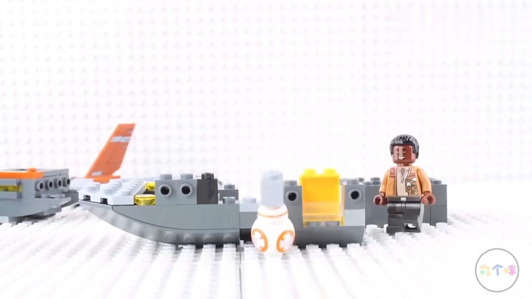 定格动画-乐高城市故事之星球大战BB-8搭建星际战斗机积木