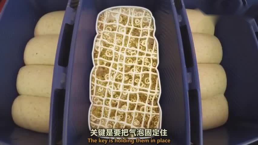 面包工业化发酵和烘焙是怎样的画风?酵母菌加生产线的工艺魔法!