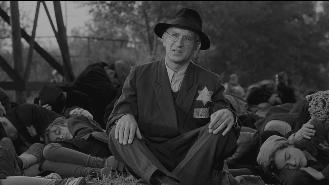 《辛德勒的名单》:男人凭借一己之力救下1000个犹太人的生命