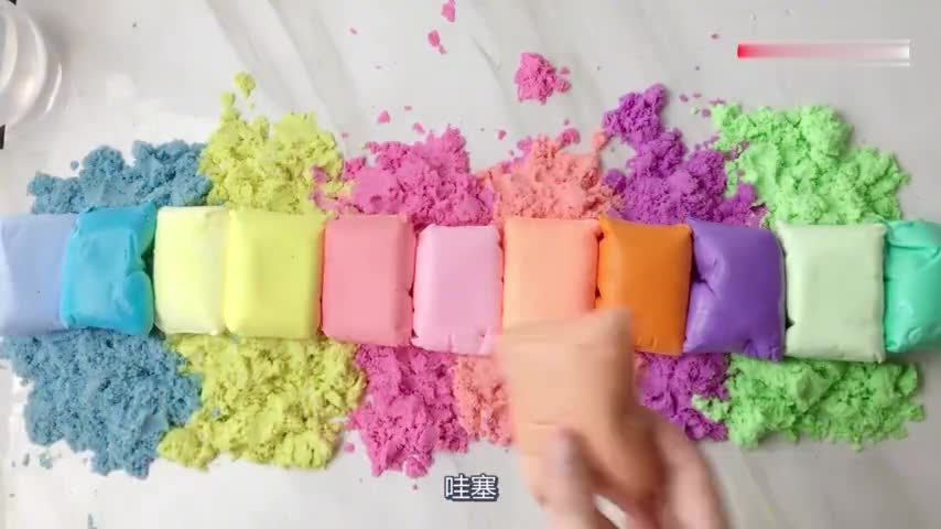 用动力沙给12色粘土起泡胶洗泥,超过瘾,还能做成可塑性橡皮擦