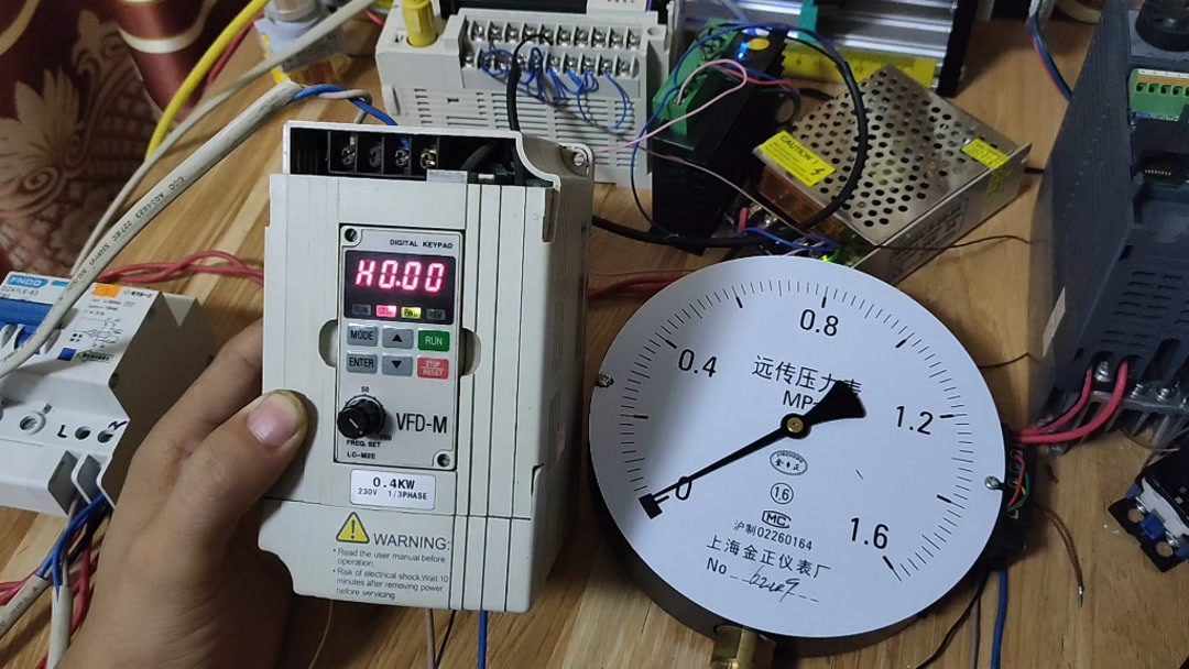 零基础学习,台达变频器恒压供水PID,参数设置及实物讲解演示