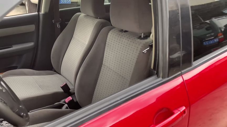 刚拿到驾照的新手,最合适了!铃木雨燕 自动波 小巧灵活