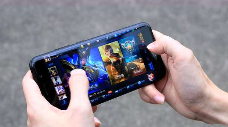 手机容易发烫?关闭这两个功能,手机玩多久都不会发烫!