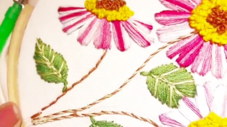 几种针法就能绣这么美的花,以后自己就可以绣了!
