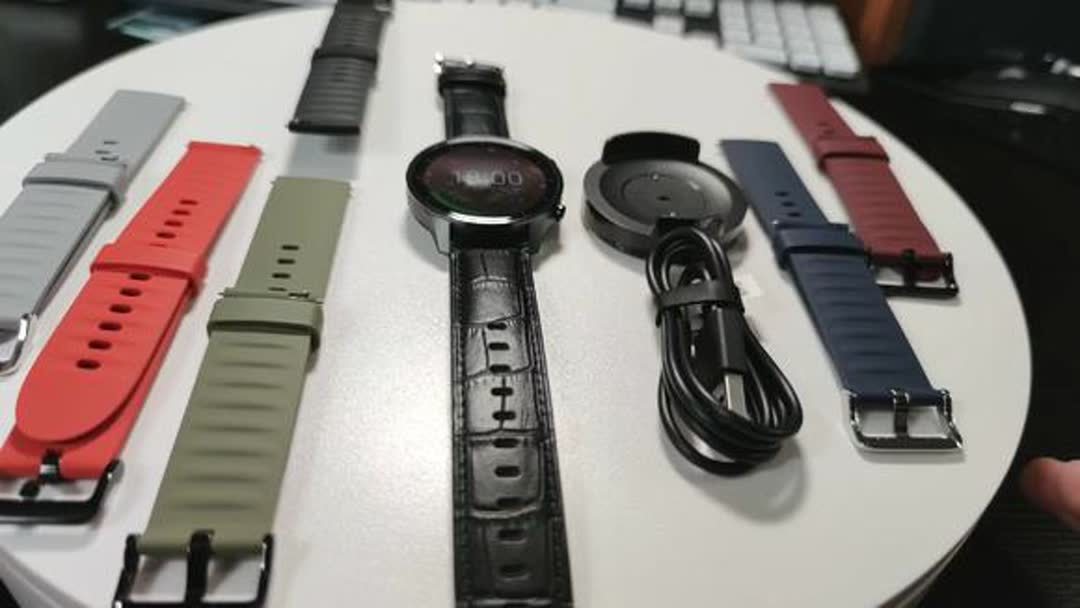 小米手表color,续航两周轻松hold住