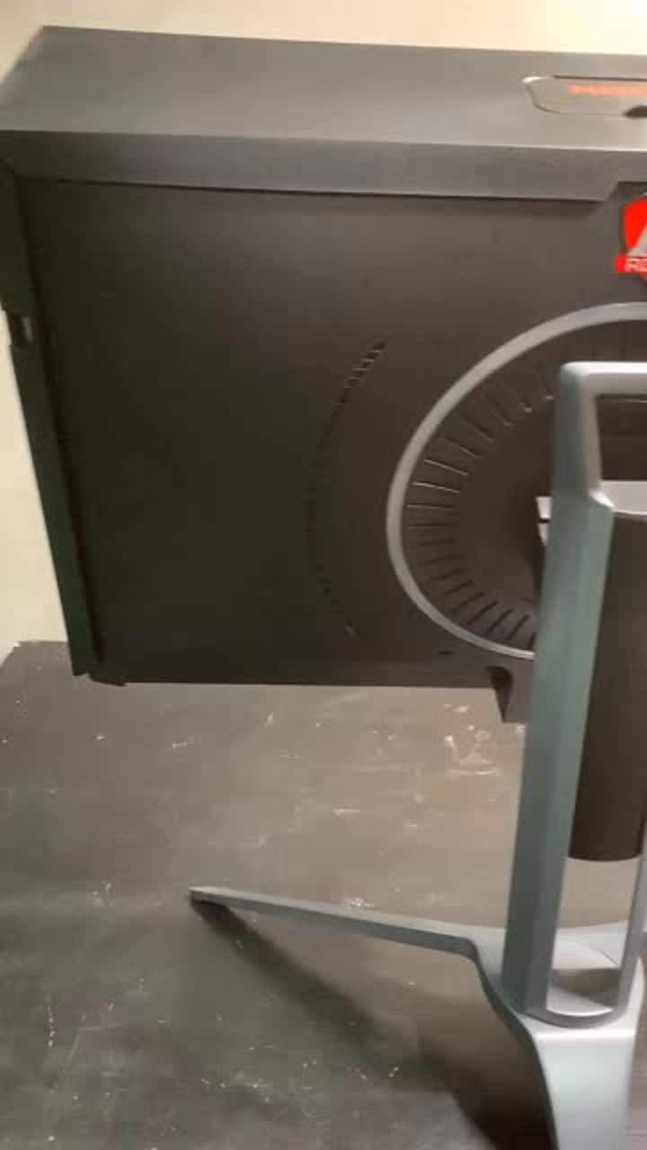 圆弧设计显示器配高达元素主题