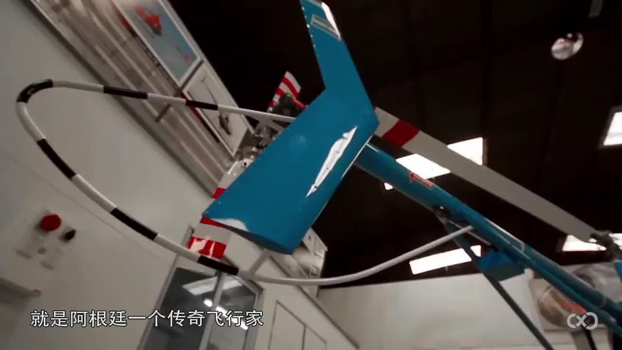 飞行家老爸为教儿子飞行,用真直升机造模拟器,10小时学会