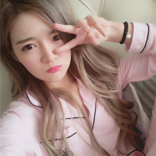 多年后呀 