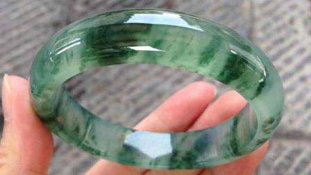 零代玉翡翠图赏: 好美的冰飘花翡翠手镯, 美!