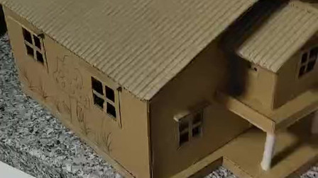 幼儿园手工卡纸盒子做房屋模型