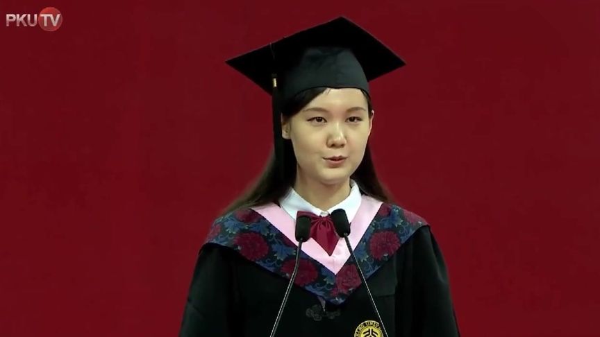 北大美女毕业生演讲,我们要把不可能变可能,这段演讲振聋发聩!