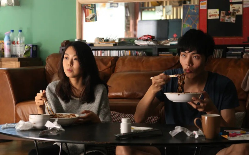 【片段欣赏 | 金敏喜 | 恋爱的温度】下雨天的游乐园常有,百分之三的...