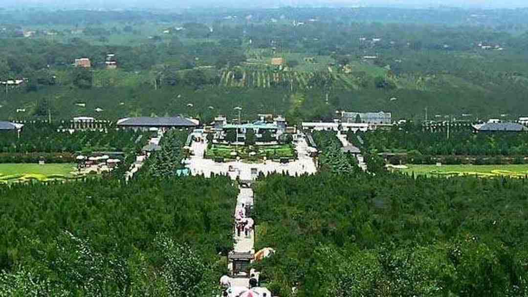 为何秦始皇陵至今没人敢盗墓??看了卫星云图后,大家都怕了吗?