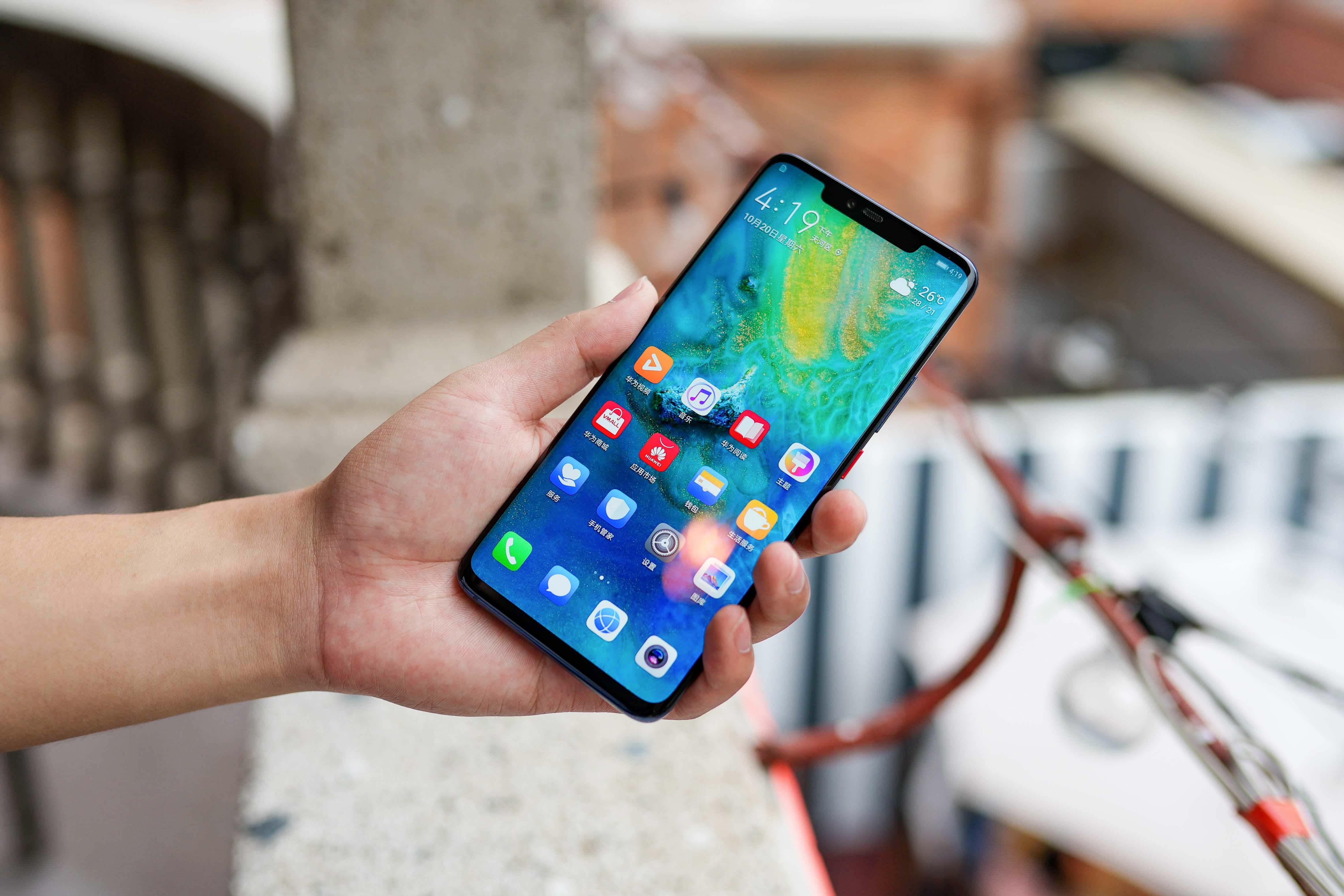 无线反充配上超级快充,最强充电手机当属华为Mate 20 Pro?