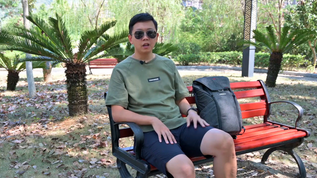 手持拍摄视频抖动严重,教你一招稳如泰山