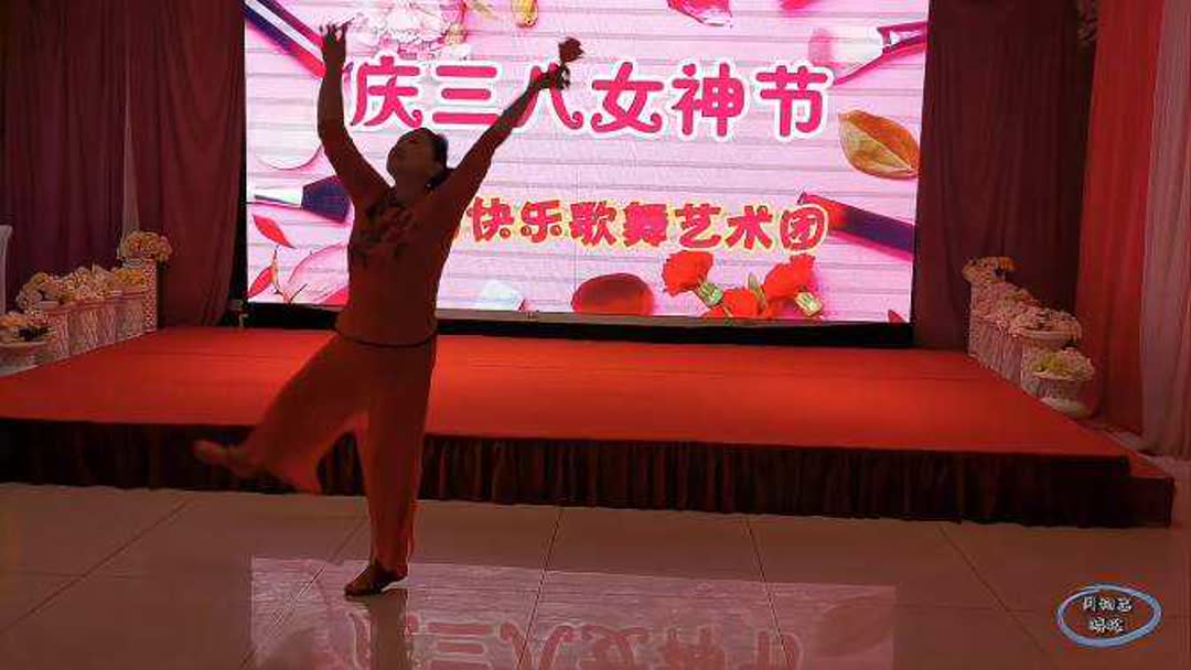 青岛梅子独舞民族舞"绒花",青春吐芳华!