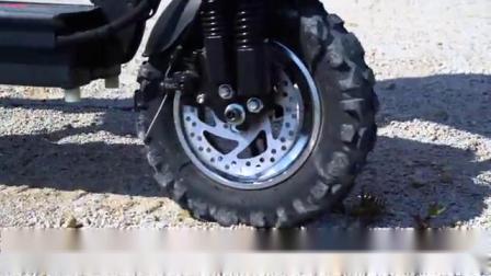 高颜值,折叠越野电动滑板车