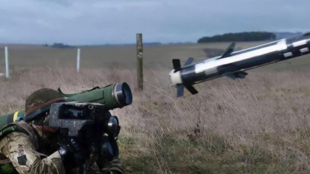 “标枪”反坦克导弹为何大出风头?专家:就是针对俄罗斯坦克设计的