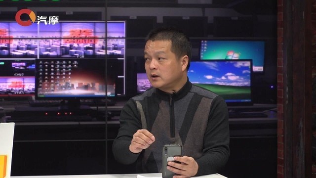 冷车启动转速3000转 等车转速1000转 这个正常吗?