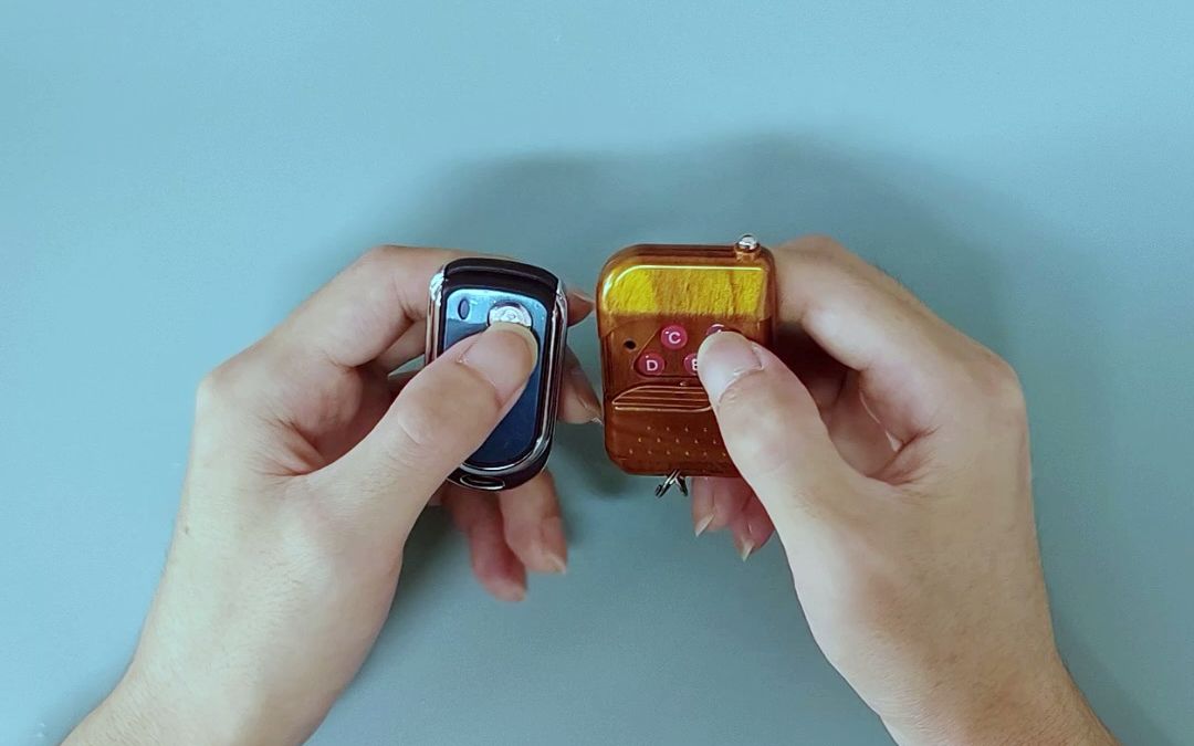 电瓶车全频对拷自吸泵深井泵潜水泵433电动门开关无线拷贝遥控器