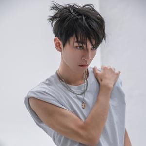 王俊凯的曲开心 