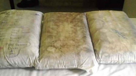 枕头套发黄发臭?掌握这3个清洗枕头套的小窍门,枕套干净如新
