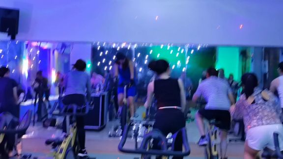 动感单车,活力无限!