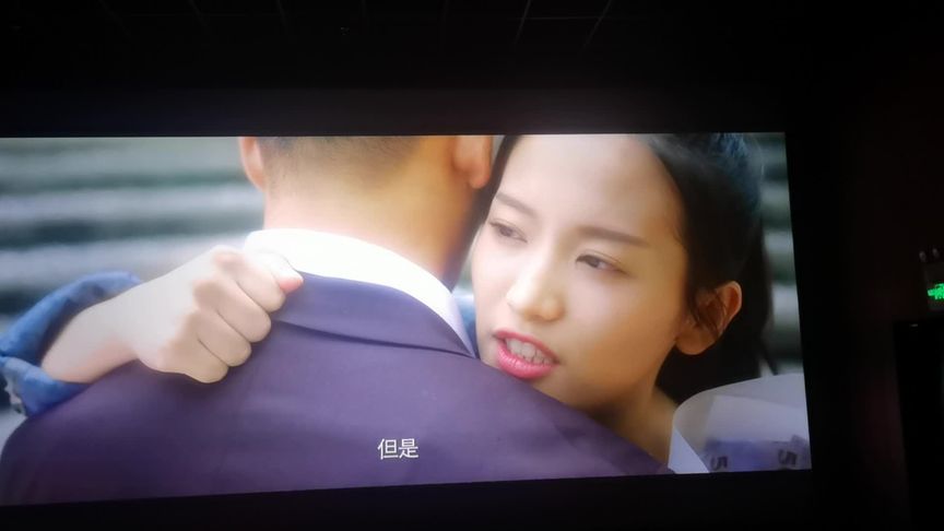 从来不敢仔细看你,害怕迷失自己#愿每个女孩都能嫁给爱情
