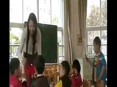 小班数学示范课例《1和许多》