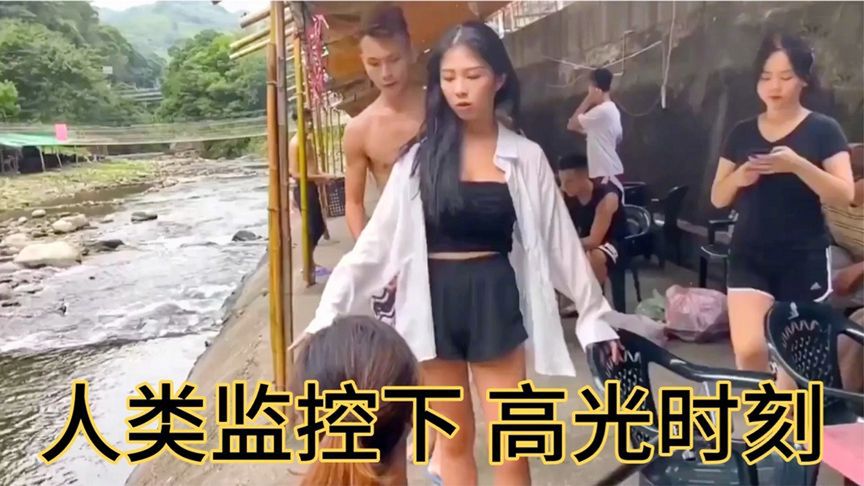 监控下的搞笑出糗瞬间:去修手机忍不住要拉肚子,,谁信这是真的