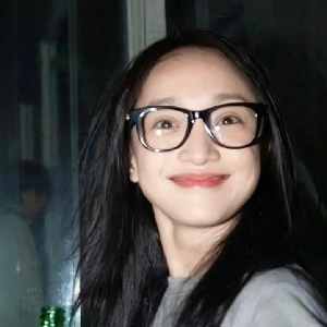 是爱剪辑的佳佳啊 