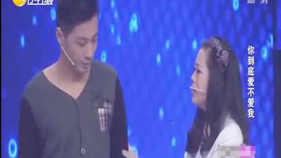 湖南情侣吵架,一开口逗翻全场!涂磊都快笑背过去了,全场爆笑!