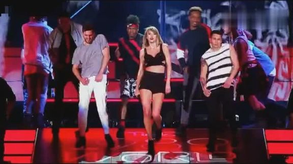 霉霉Taylor Swift 悉尼7.6万人演唱会超级震撼