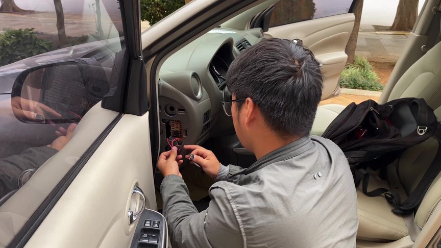 按揭分期付款的车辆是如何安装GPS精准定位的,实拍安装全过程