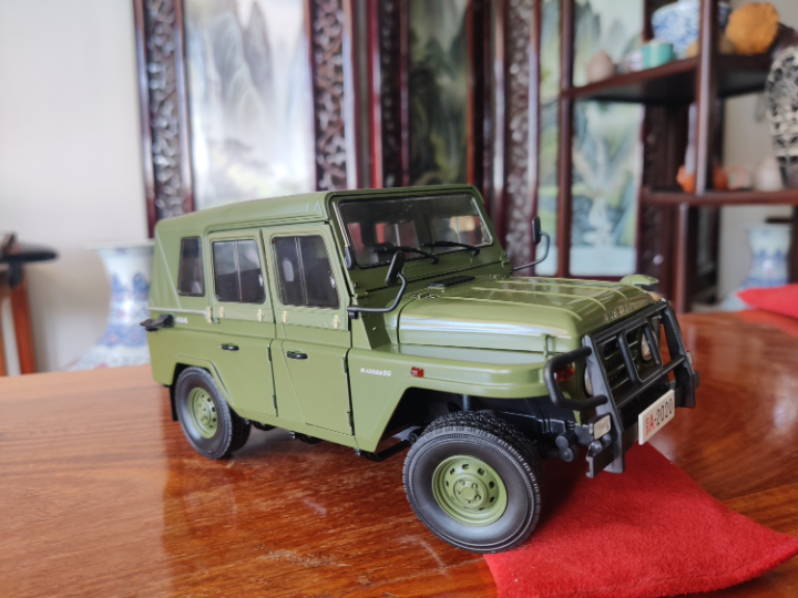 我的六一节大玩具,北京吉普212和老解放卡车模型,童年对汽车的最初...