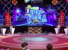 翻牌大明星-妹子神模仿《王者荣耀》貂蝉声音,开口的瞬间苏了
