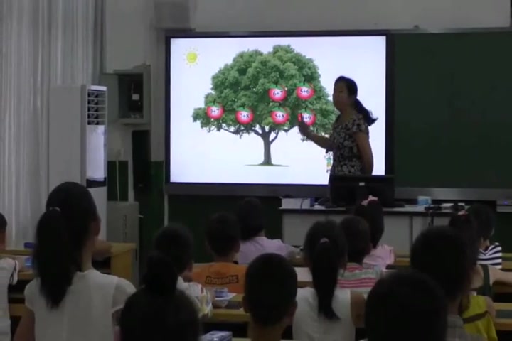 【获奖】北师大版小学数学一年级上册_七 加与减(二)做个加法表-朱...