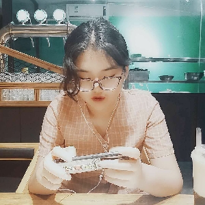 Cl-白凌 
