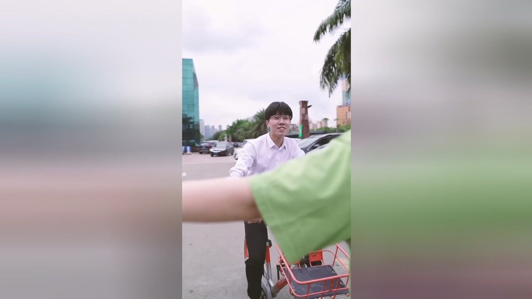 用DR钻戒承诺用一生,爱一人,这才是我要给你的未来