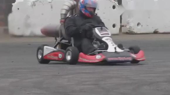 理工男用汽车涡轮增压器,制作成喷气式发动机,声音动力惊人!