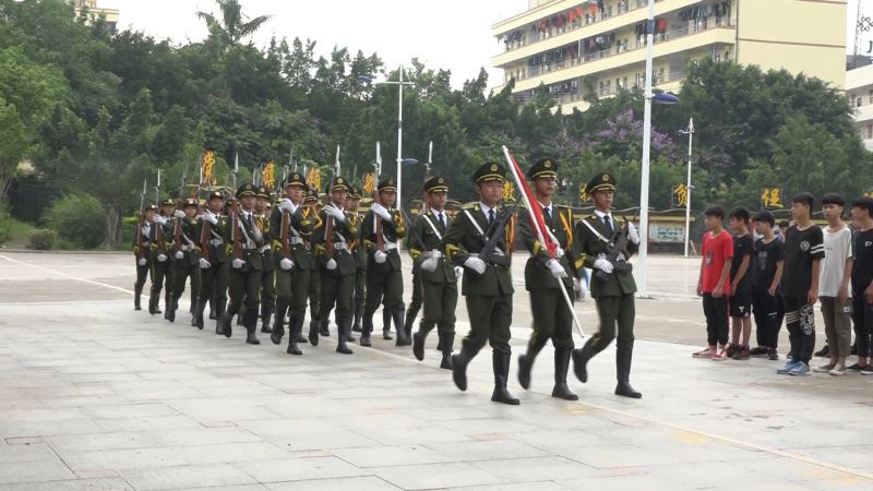 中学生升旗仪式