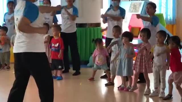 每次看到都想笑,人类幼仔的模仿能力ߒ�ߒ�ߒ�#少儿语言表演