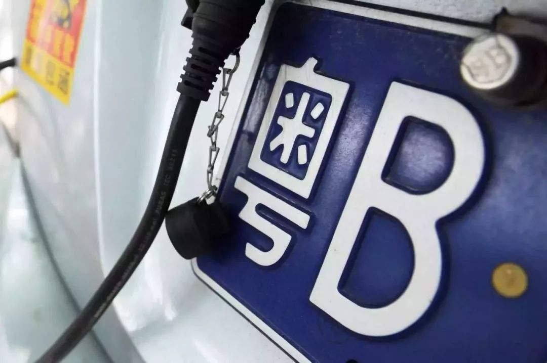 ...深圳市交通运输局发布了关于面向部分企业追加配置小汽车增量指标...