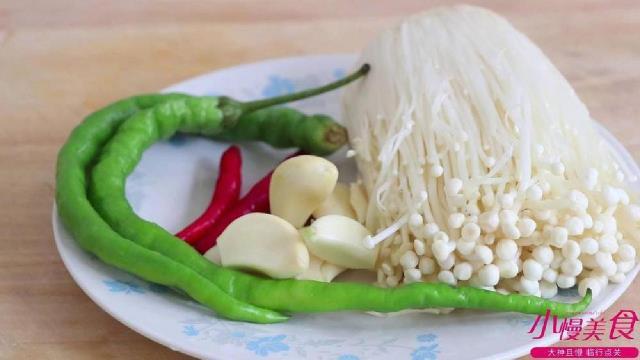 蒜蓉金针菇的好吃做法,简单详细,一大把全家一顿不够吃