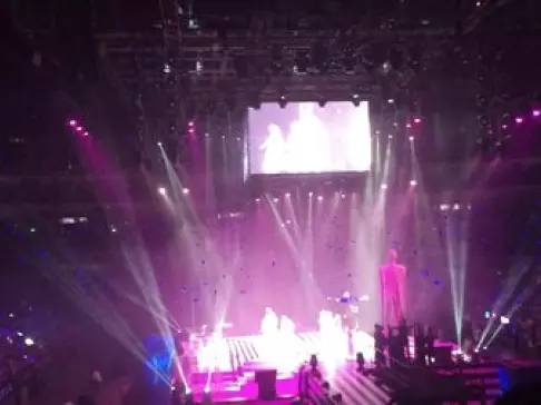 2015年8月8号 王杰北京演唱会 《爱得太多》